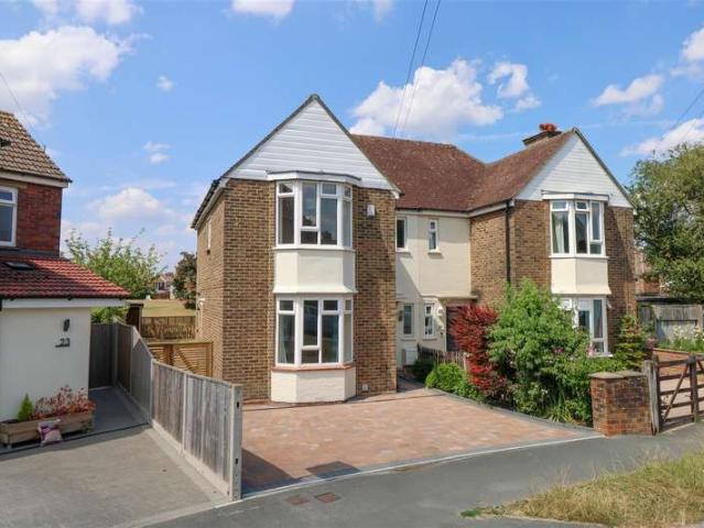 3 Bedroom Semi Detached House