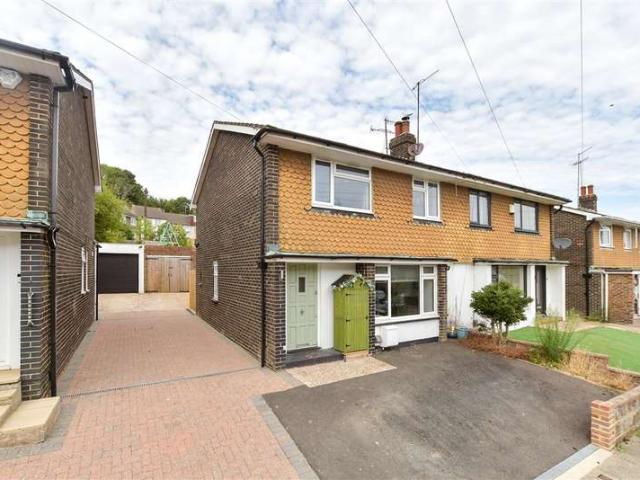 3 Bedroom Semi Detached House