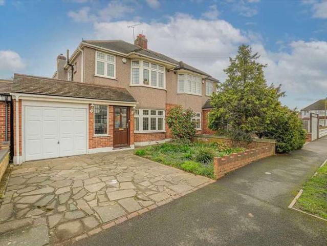 3 Bedroom Semi Detached House