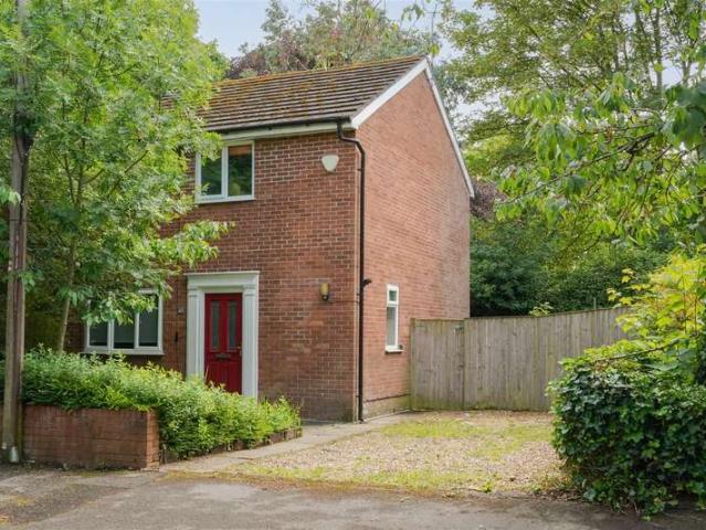 3 Bedroom Semi Detached House