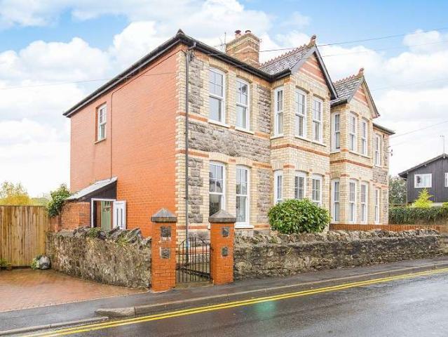 3 Bedroom Semi Detached House