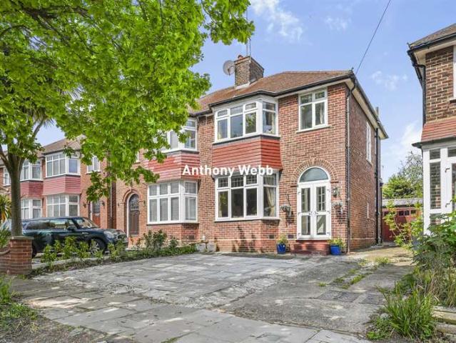 3 Bedroom Semi Detached House