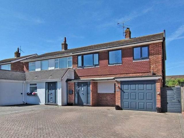 3 Bedroom Semi Detached House