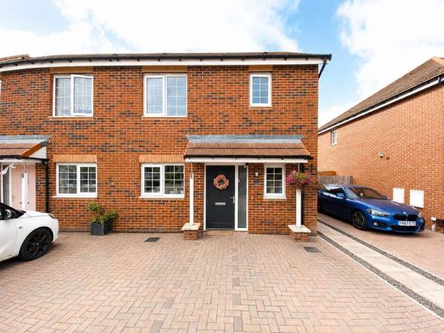 3 Bedroom Semi Detached House