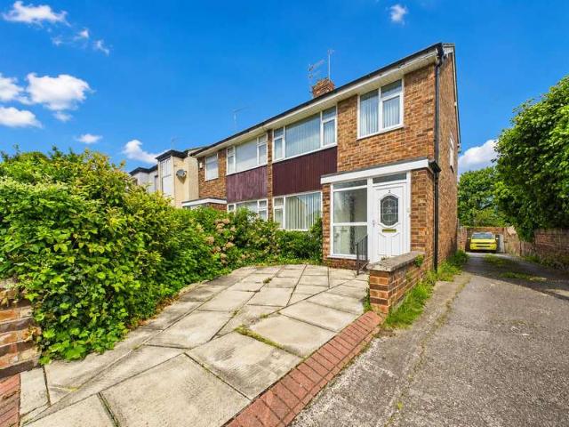 3 Bedroom Semi Detached House