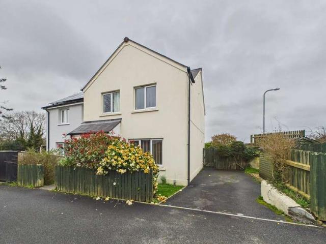 3 Bedroom Semi Detached House