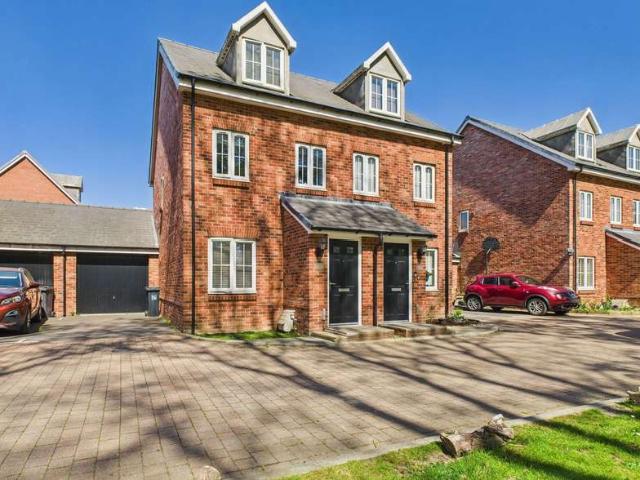 3 Bedroom Semi Detached House