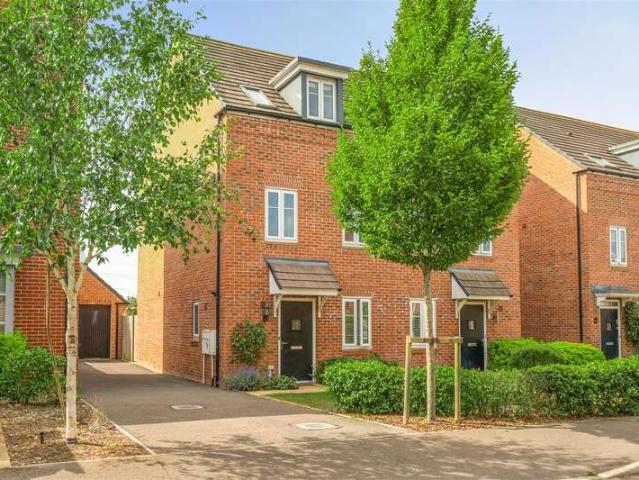 3 Bedroom Semi Detached House