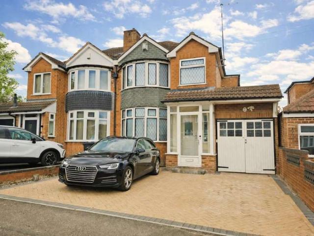 3 Bedroom Semi Detached House