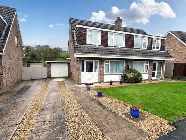 3 Bedroom Semi Detached House