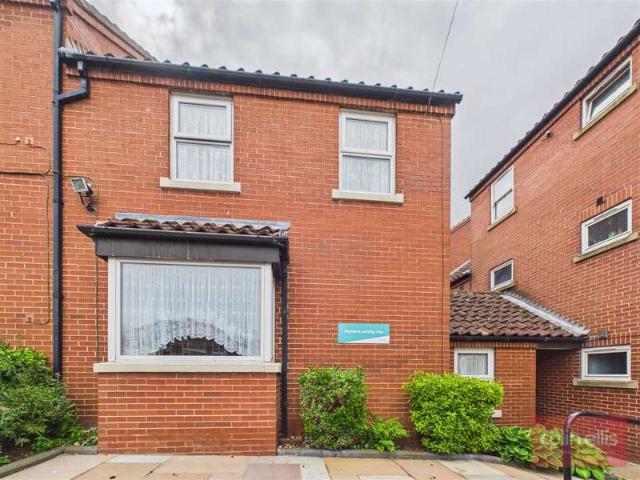 3 Bedroom Semi Detached House