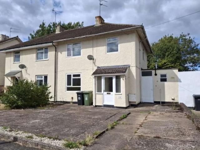 3 Bedroom Semi Detached House