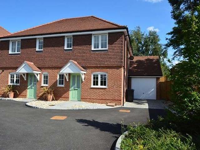 3 Bedroom Semi Detached House