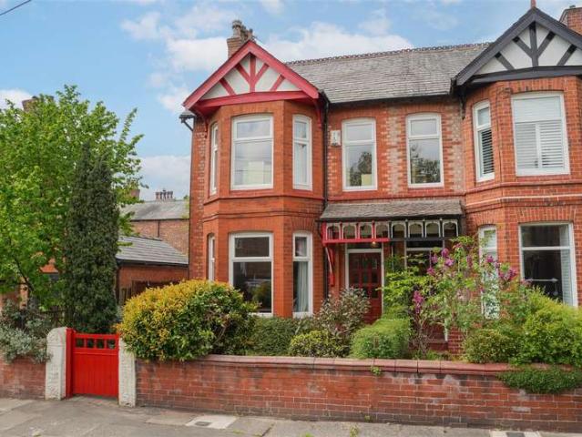 3 Bedroom Semi Detached House