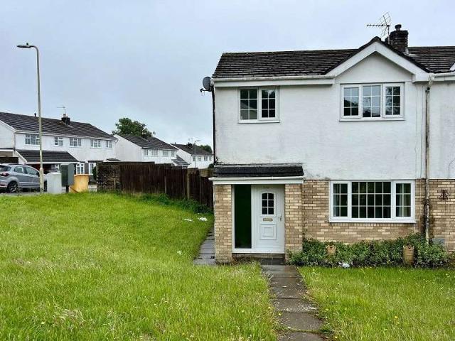 3 Bedroom Semi Detached House