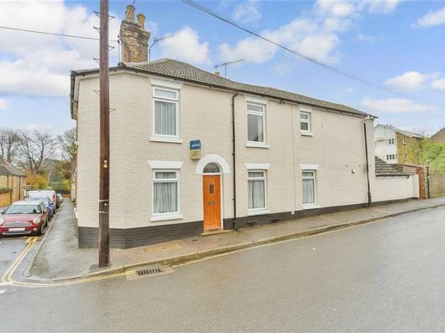 3 Bedroom Semi Detached House