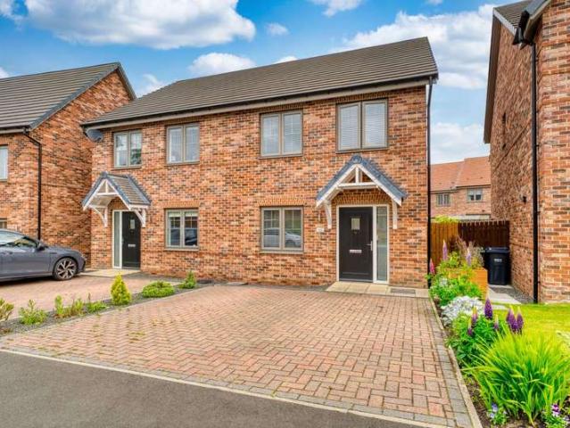 3 Bedroom Semi Detached House