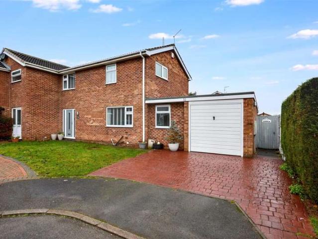 3 Bedroom Semi Detached House