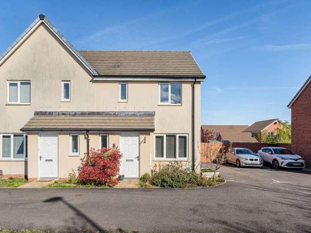 3 Bedroom Semi Detached House