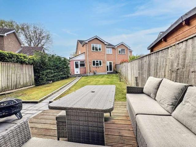 3 Bedroom Semi Detached House