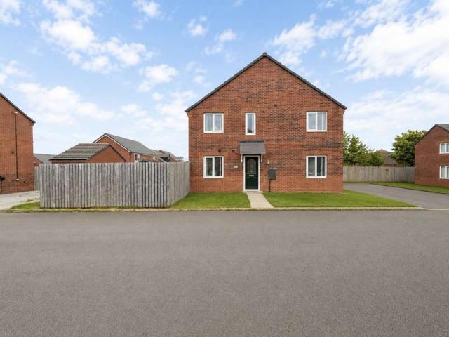 3 Bedroom Semi Detached House