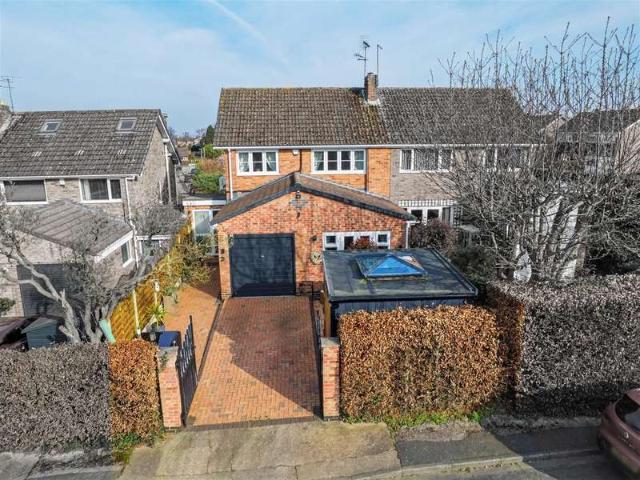3 Bedroom Semi Detached House