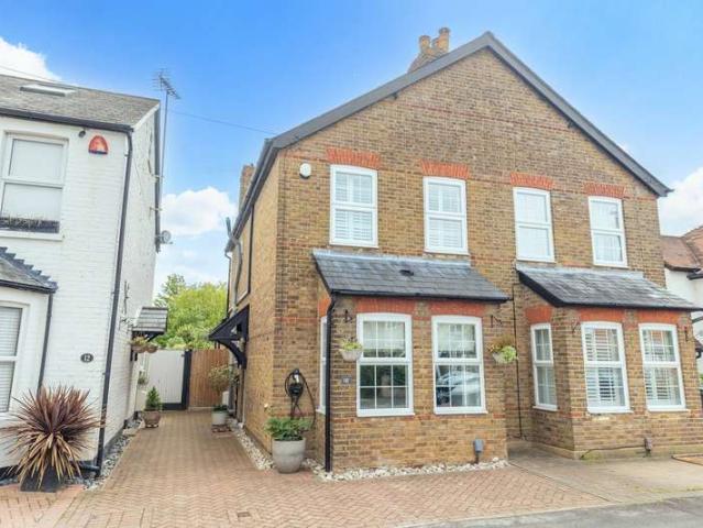 3 Bedroom Semi Detached House