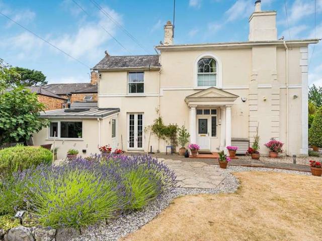 3 Bedroom Semi Detached House