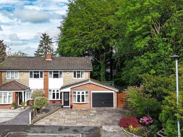 4 Bedroom Semi Detached House