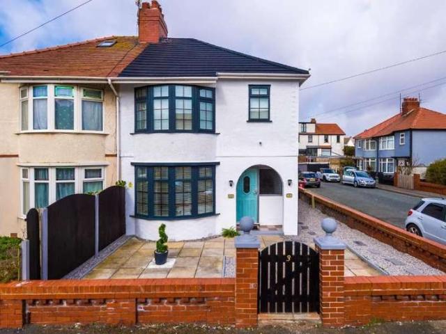 3 Bedroom Semi Detached House