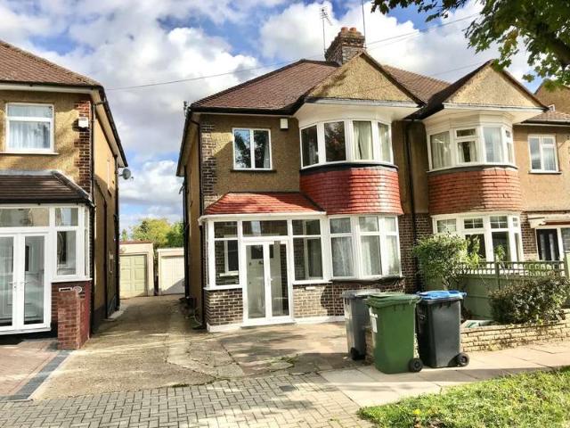 3 Bedroom Semi Detached House