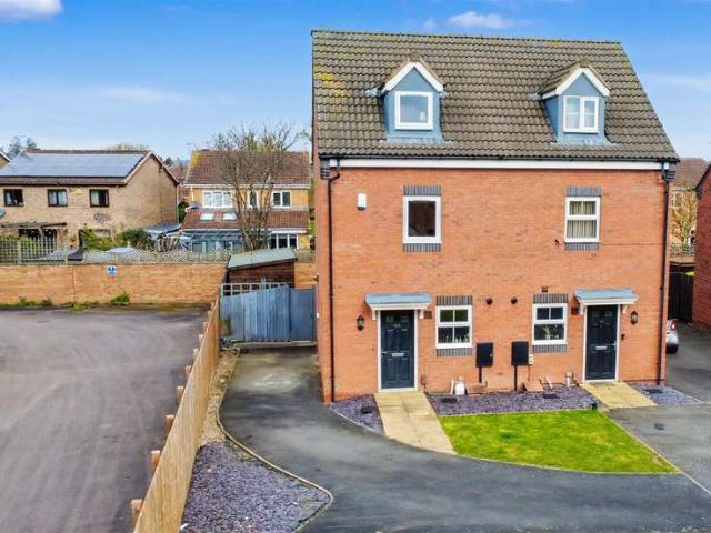 3 Bedroom Semi Detached House