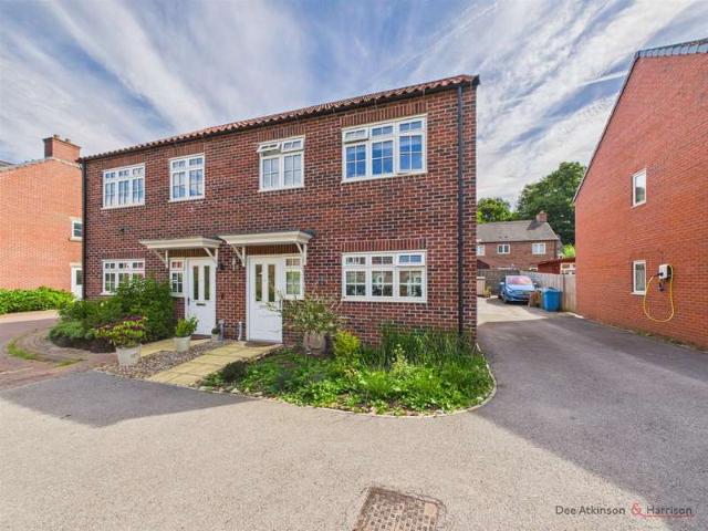 3 Bedroom Semi Detached House