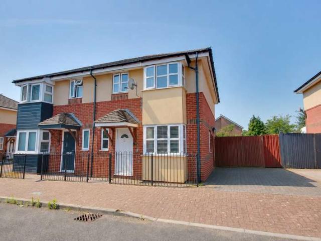 3 Bedroom Semi Detached House