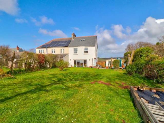 3 Bedroom Semi Detached House