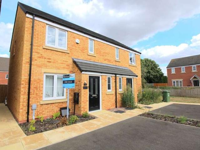 3 Bedroom Semi Detached House