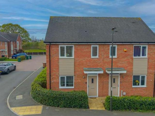 3 Bedroom Semi Detached House