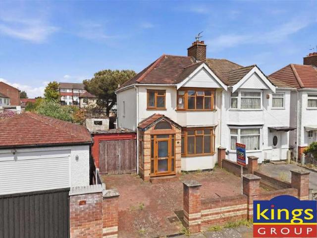 3 Bedroom Semi Detached House