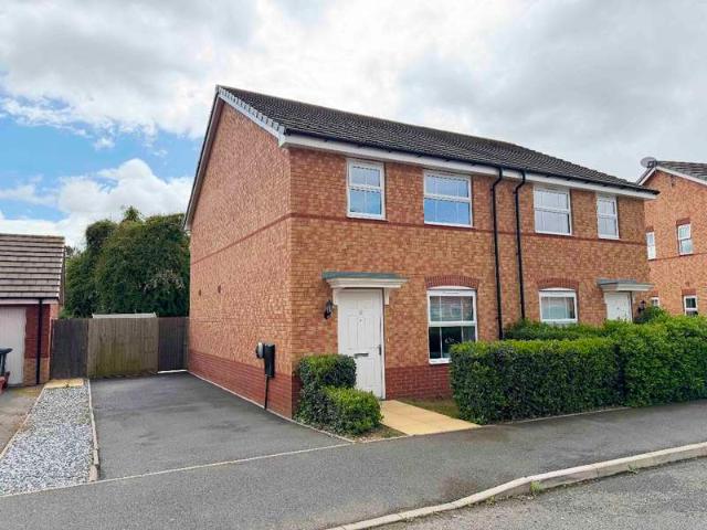 3 Bedroom Semi Detached House
