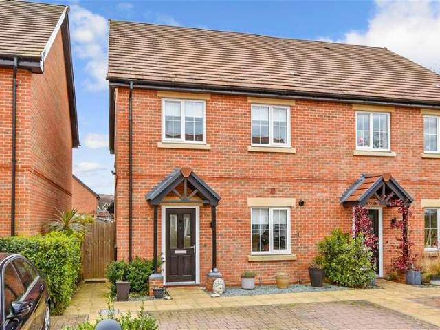 3 Bedroom Semi Detached House