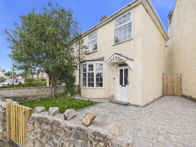 3 Bedroom Semi Detached House