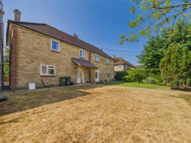 3 Bedroom Semi Detached House