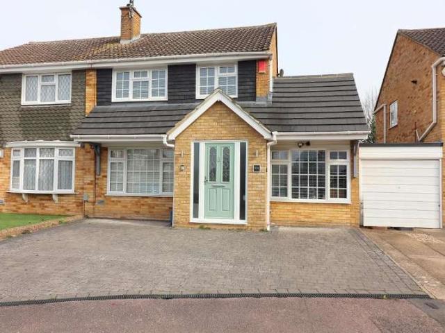 3 Bedroom Semi Detached House