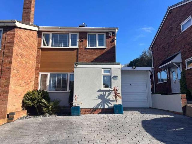 3 Bedroom Semi Detached House