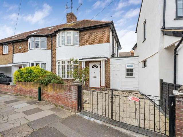 3 Bedroom Semi Detached House