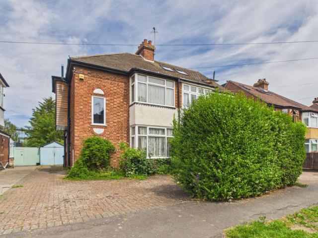 3 Bedroom Semi Detached House