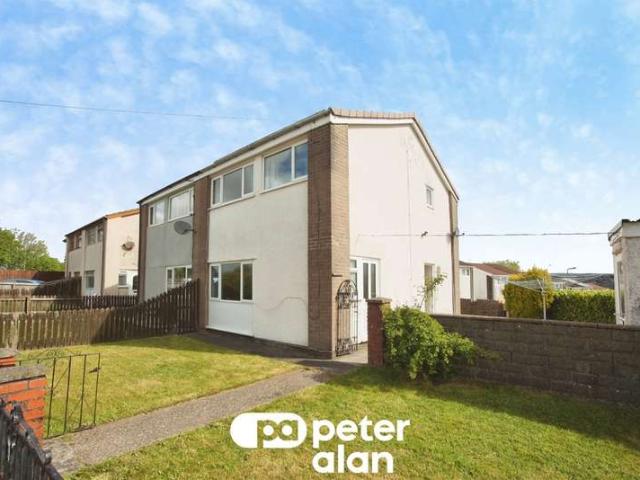 3 Bedroom Semi Detached House