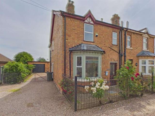 3 Bedroom Semi Detached House
