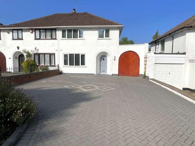3 Bedroom Semi Detached House