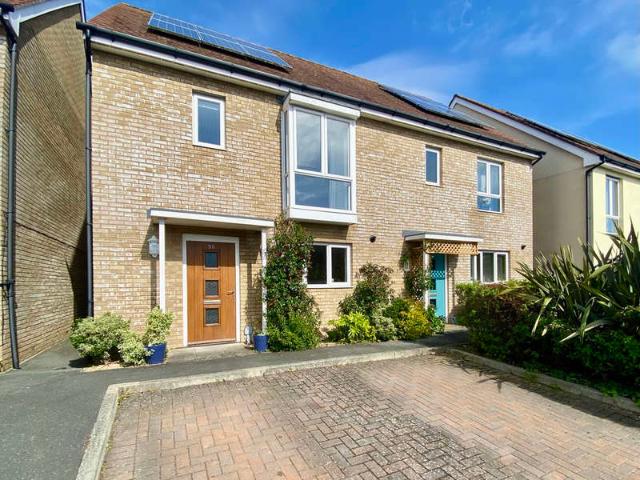 3 Bedroom Semi Detached House
